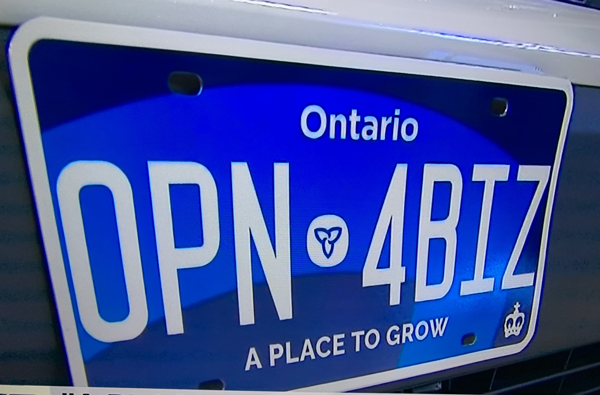 Ontario Will Revert Back To White Licence Plates Scrub Faulty Blue ontario-will-revert-back-to-white-licence-plates-scrub-faulty-blue