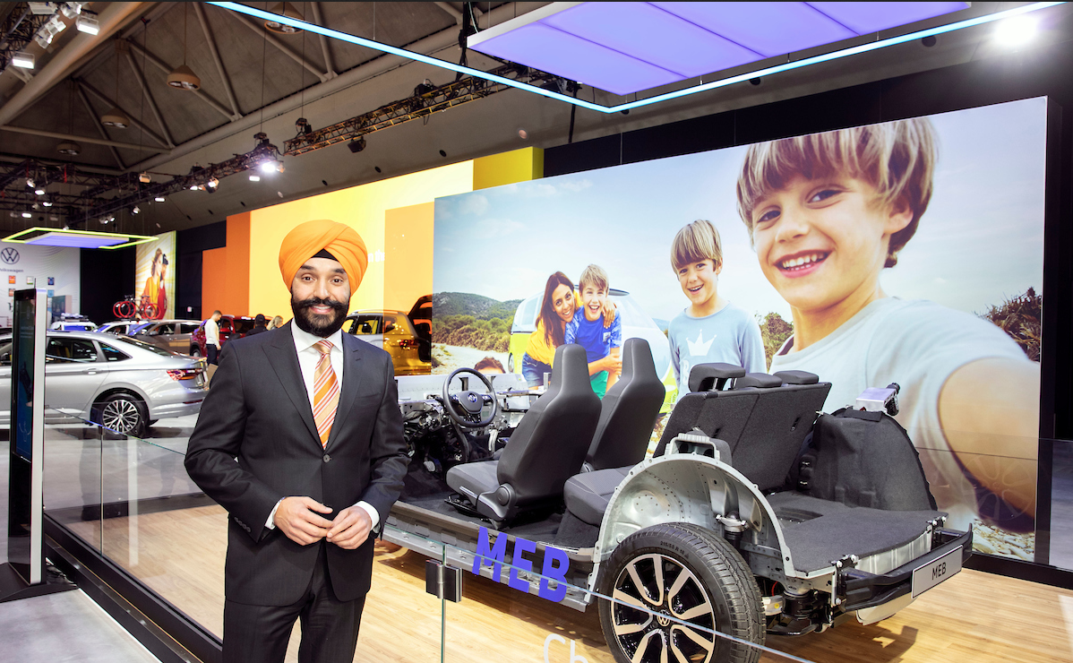 2020 AutoShow opens in Toronto with an emphasis on electrification ...