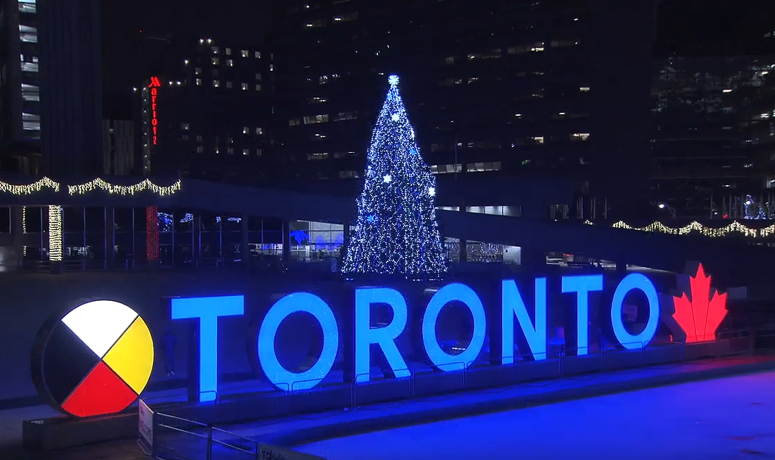 Toronto's giant Christmas tree arrives at Nathan Phillips Square, City ...
