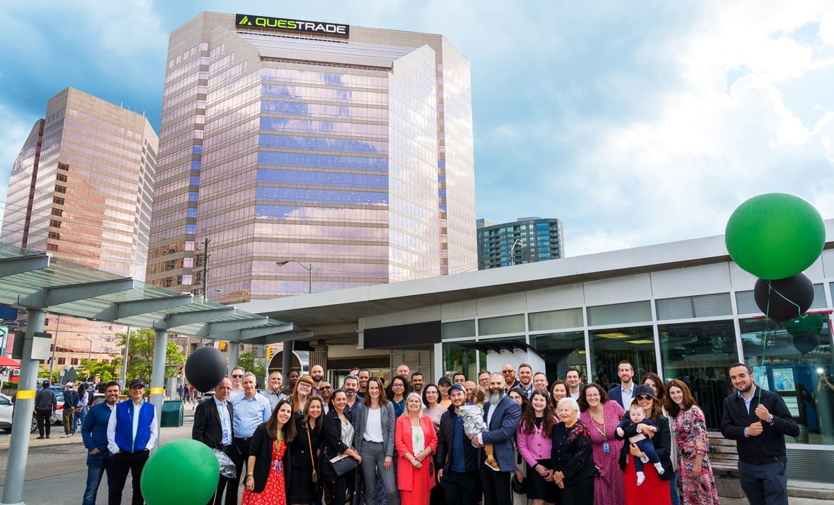 Questrade lights up Toronto skies with massive sign - Toronto Times