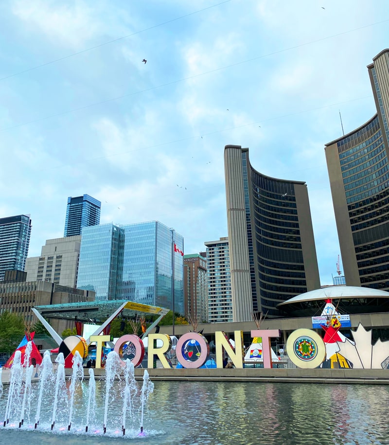 Top 5 Places to Meet Singles in Toronto - Toronto Times