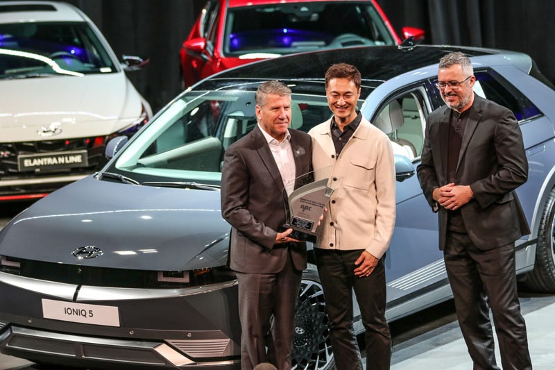 Canadian International AutoShow opens in Toronto with 'electric' media ...