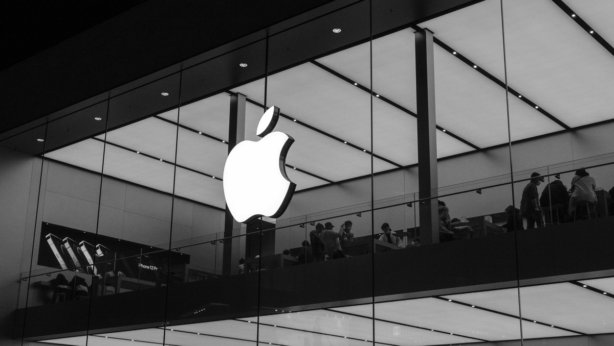 Apple proclaimed the World's First Trillion Dollar Brand - Toronto Times