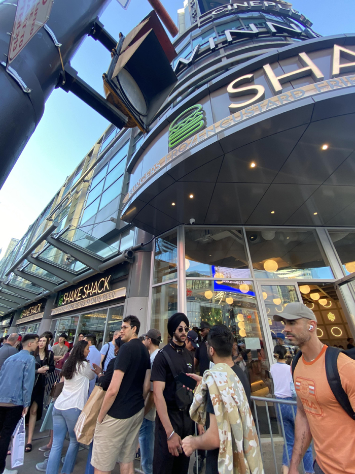 Shake Shack opens first Toronto location - Toronto Times