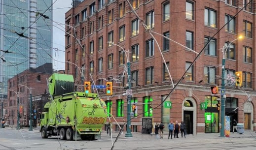 TTC issues update on power network repairs at King and Spadina ...